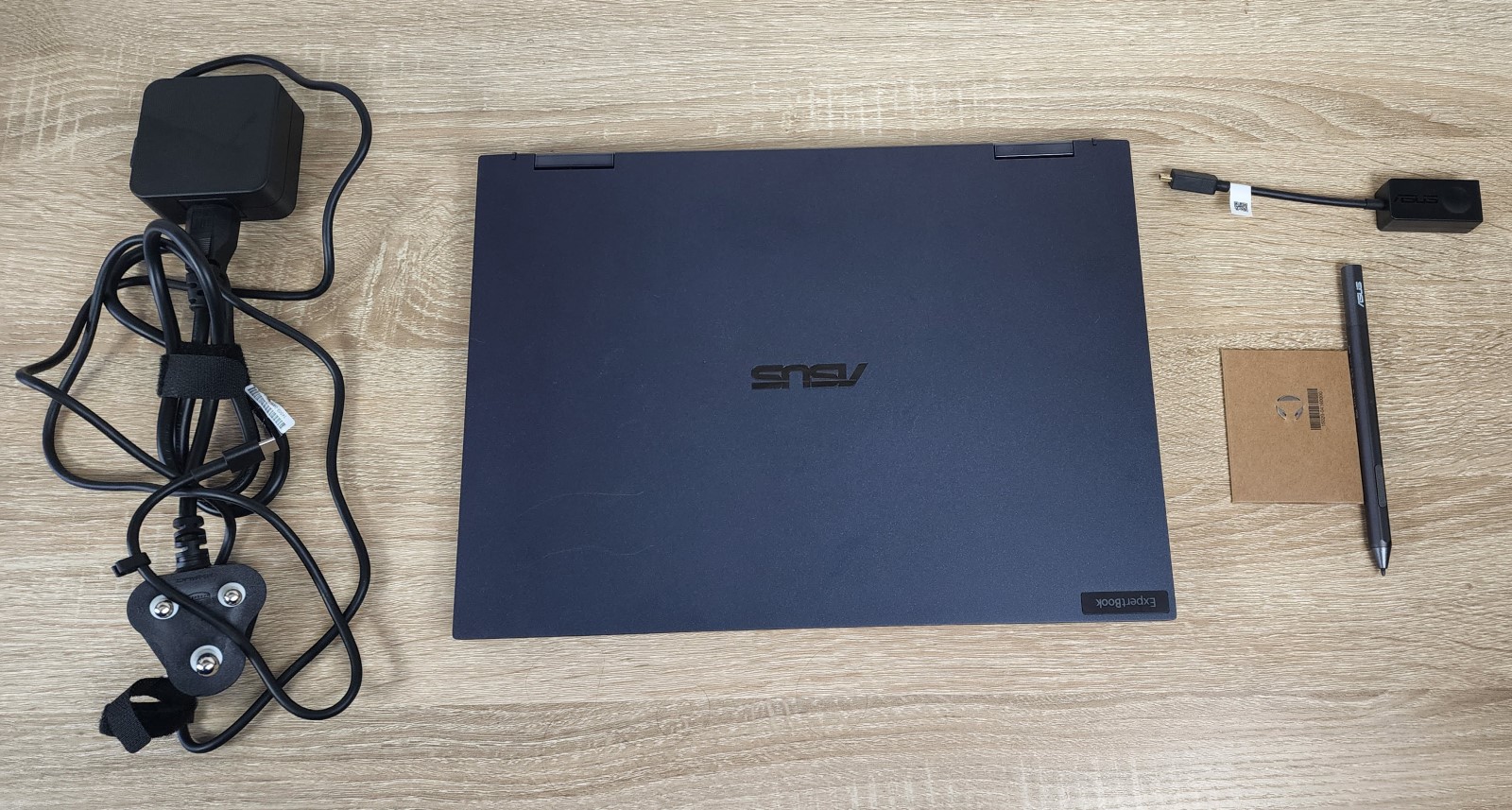 Asus Expertbook B7 Flip review: a compact laptop with added versatility ...