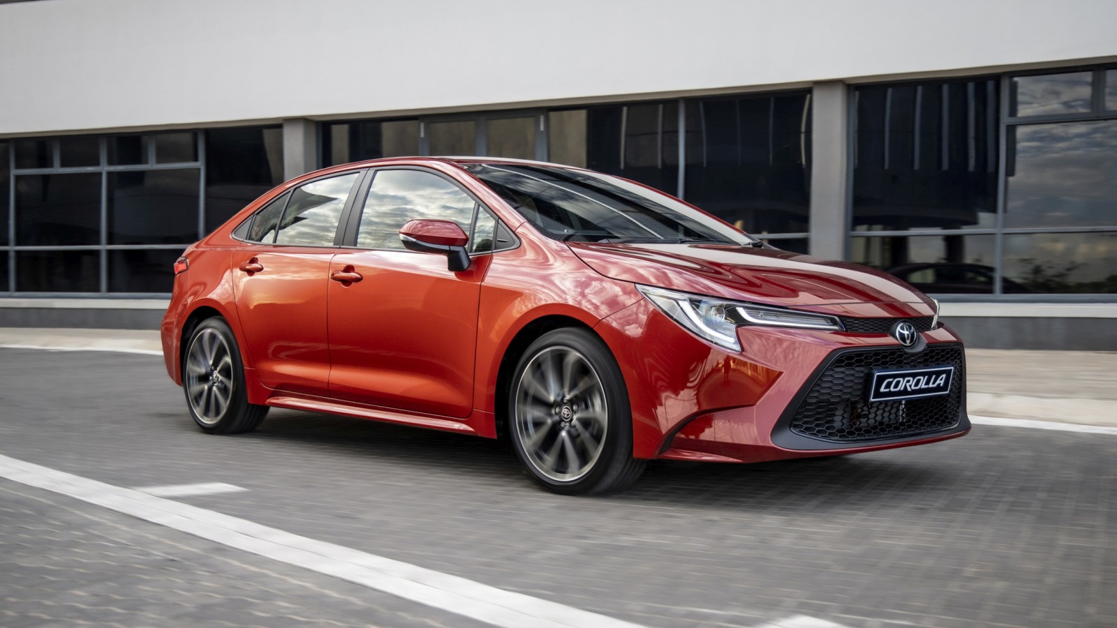 Toyota's new Corolla blends sharper style with upgraded features ...